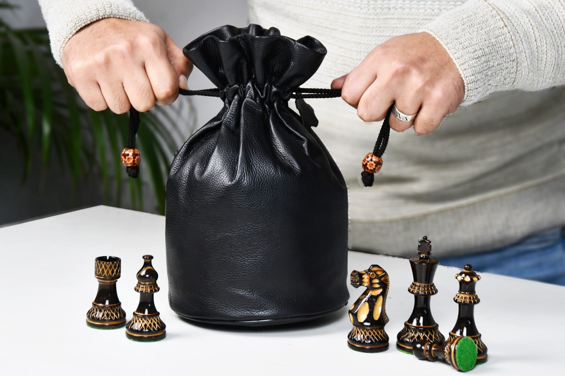 Knubbel Chess Set Weighted for Analysis in 3" King | chessbazaar