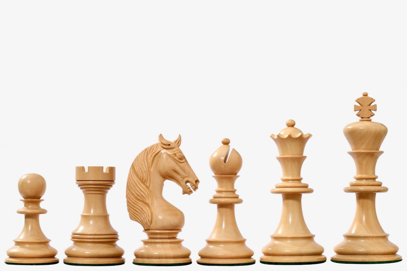 gambit chess pieces