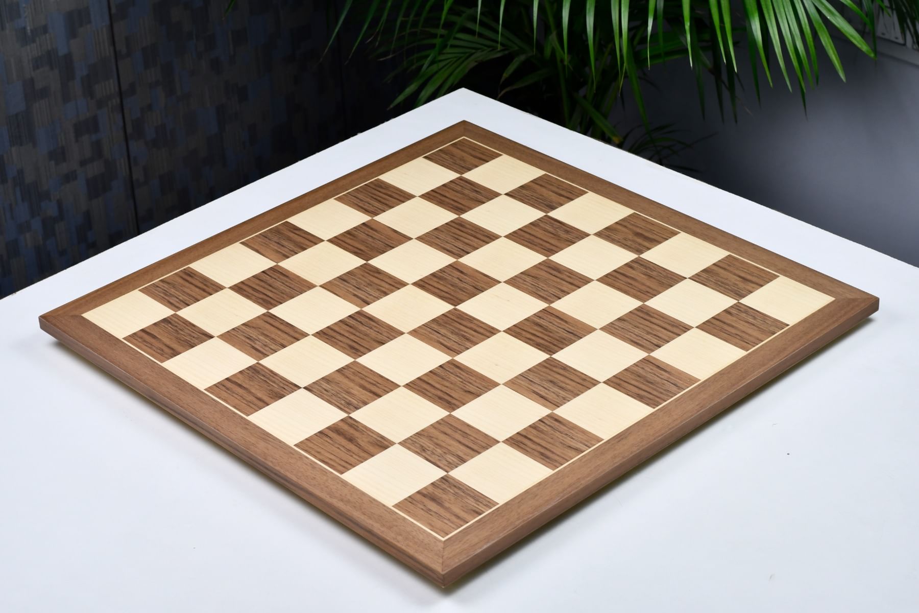 Get Minimalist Veneer Wooden Deluxe Black Anigre Chess Board